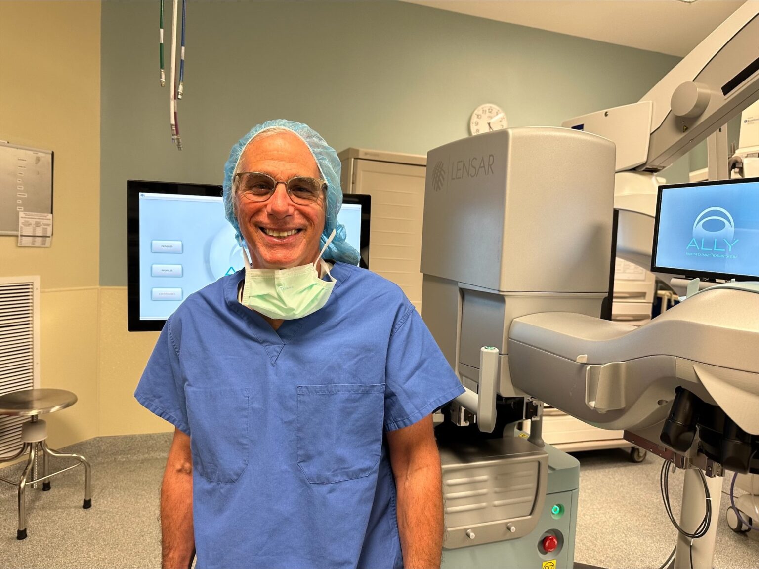 Revolutionary Cataract Laser Surgery Using the Ally Femto Laser by Lensar